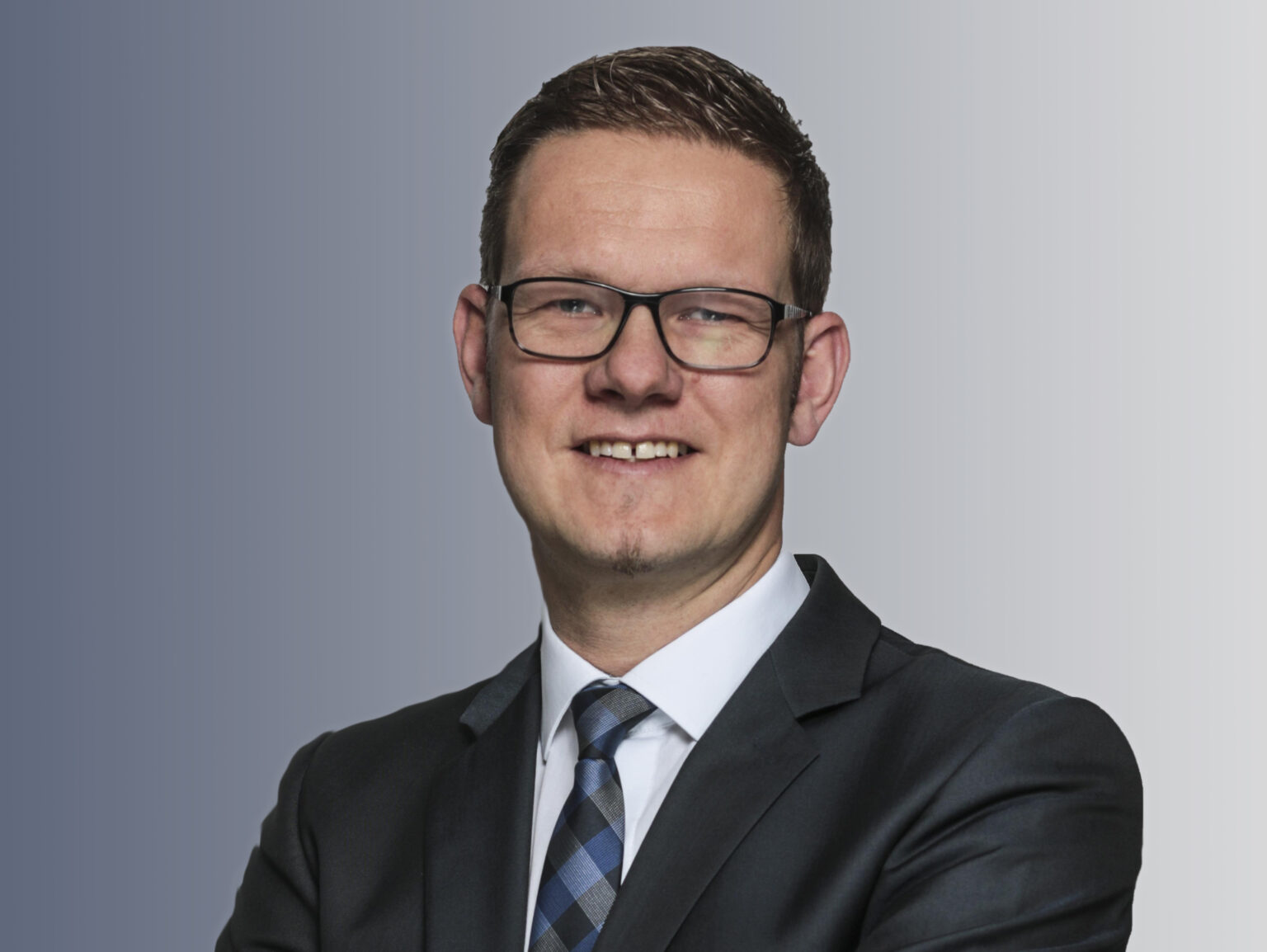 Sebastian Rolko über die Gründung einer Schulbau GmbH